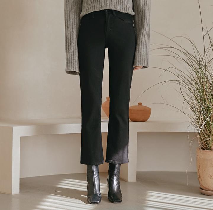 common unique - Fleece-Lined Cropped Bootcut Jeans - Codibook.