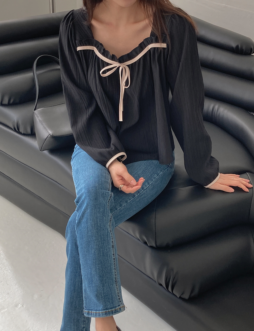 ENVYLOOK - a ribbon blouse - Codibook.