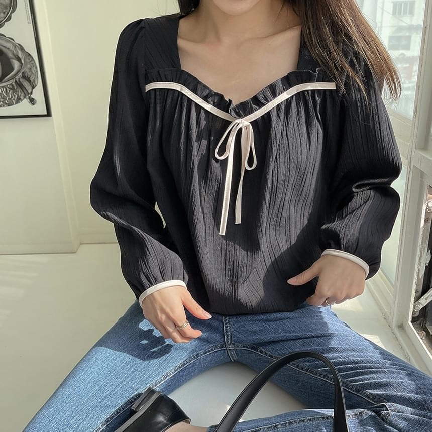 ENVYLOOK - a ribbon blouse - Codibook.