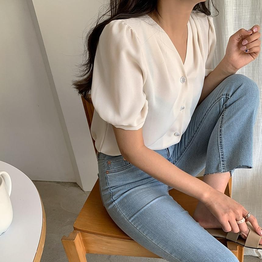 ENVYLOOK - Fresh Bell Blouse - Codibook.