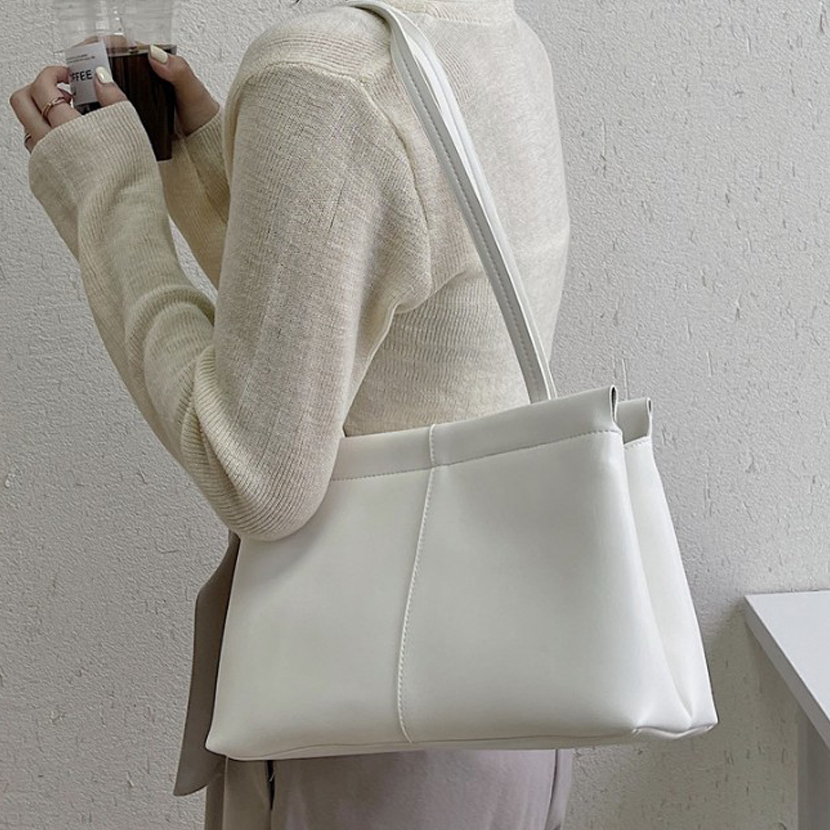 picknfit - Daily chic basic shoulder bag - Codibook.