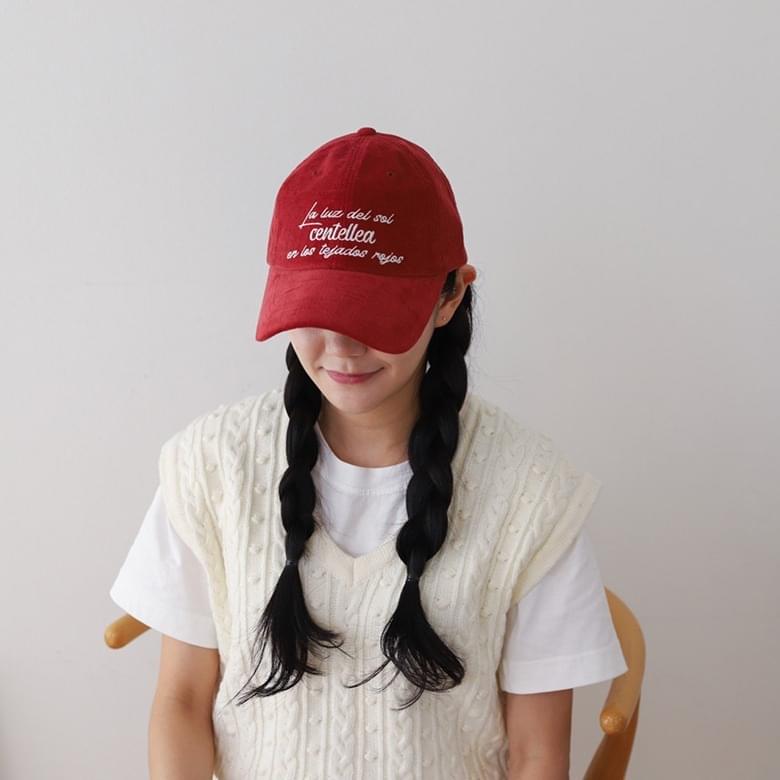 picknfit - Daily handwritten letter ball cap - Codibook.