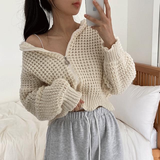 thepink - Kejin Loose-fit Crop Knitwear Hooded Zip-Up - Codibook.