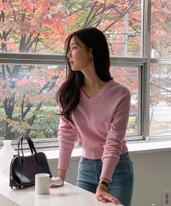 MAGLE - V-Neck -neck Wool Knitwear - 5 color - Codibook.