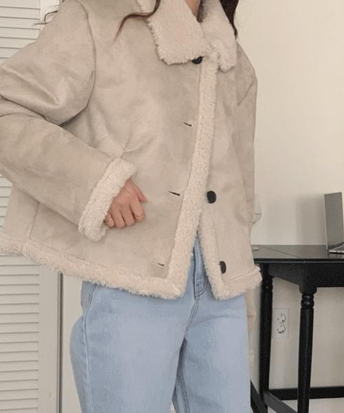 moonbeagle - My main character Kara fleece lined suede Shearling jacket - Codibook.