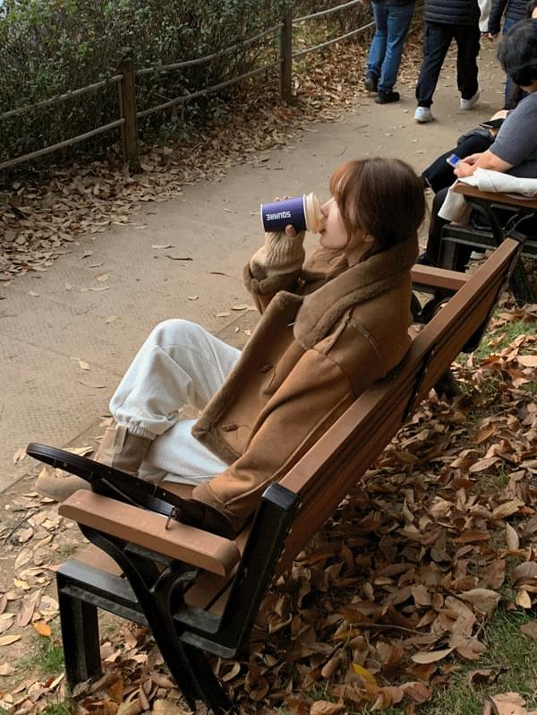 moodinslow - High neck toggle short Shearling - Codibook.