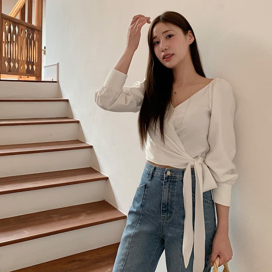 WONLOG - Renelle strap blouse - Codibook.